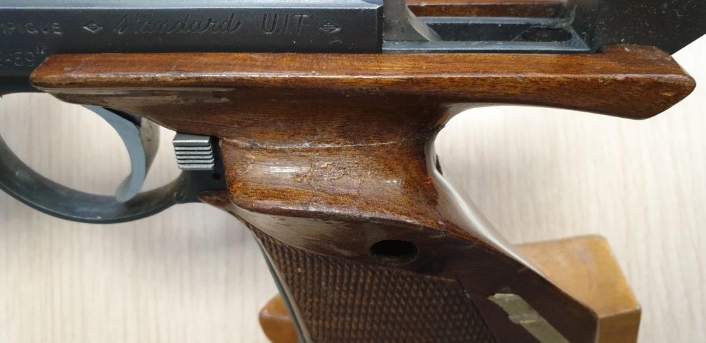 UNIQUE DES 69 CAL.22Lr (vendu) – Armurerie Safari