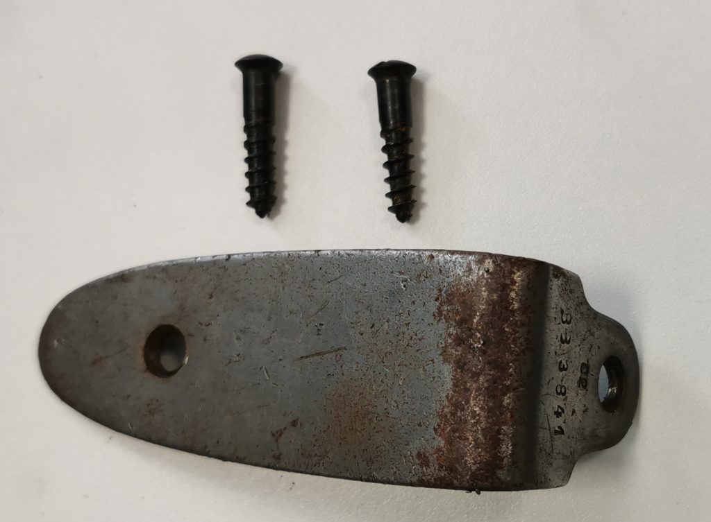 PLAQUE DE COUCHE + VIS MOSIN NAGANT M44 – Armurerie Safari