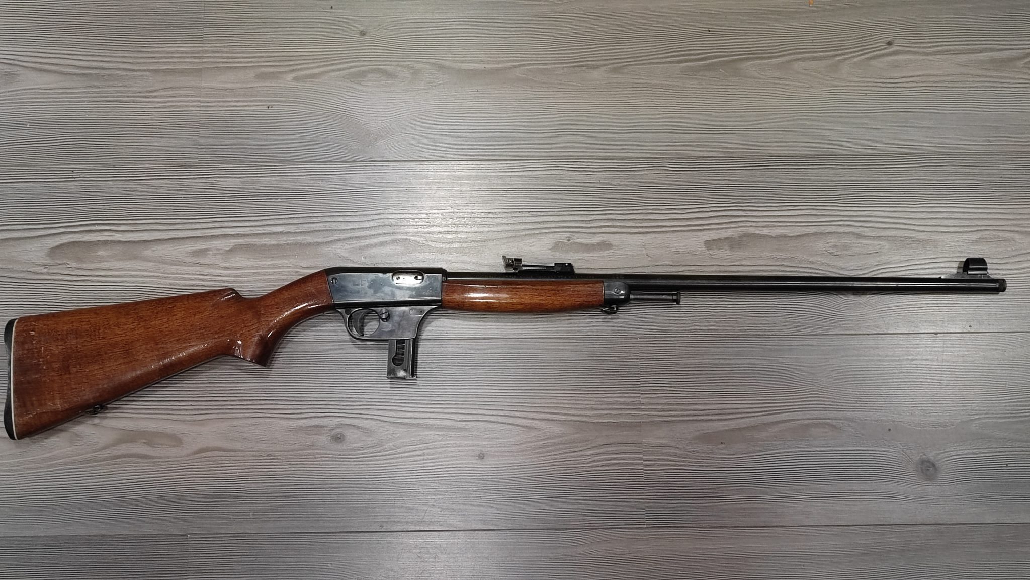 UNIQUE X51BIS CAL. 22Lr – Armurerie Safari