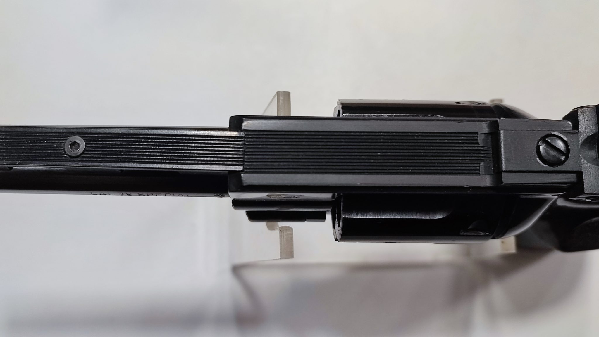 REVOLVER ARMINIUS HW38 CAL. 38 SPE – Armurerie Safari